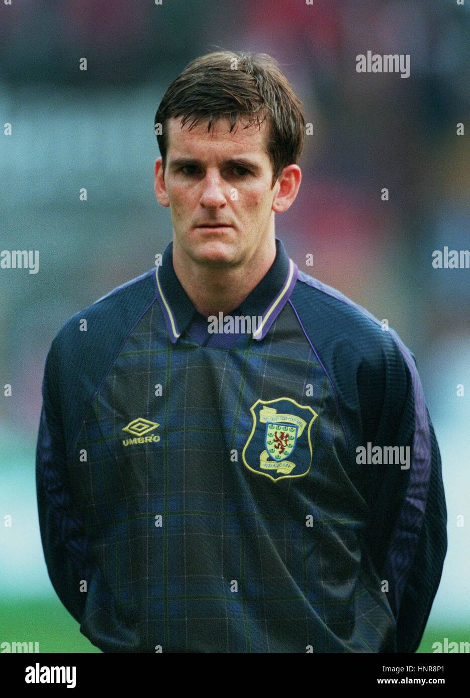 TOSH MCKINLAY SCOTLAND & GLASGOW CELTIC FC 30 April 1996 Stock Photo ...
