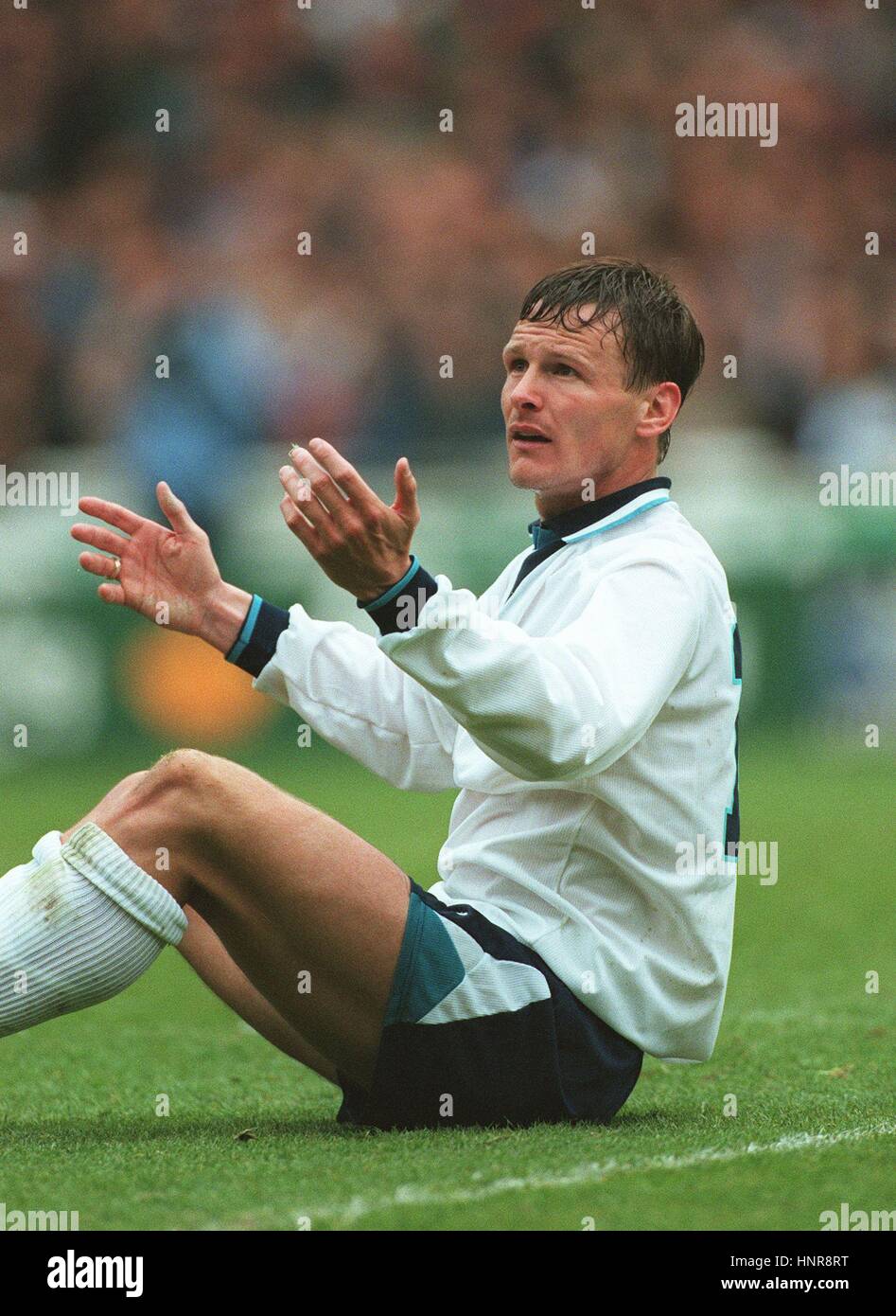 TEDDY SHERINGHAM ENGLAND & TOTTENHAM HOTSPUR FC 21 May 1996 Stock Photo ...