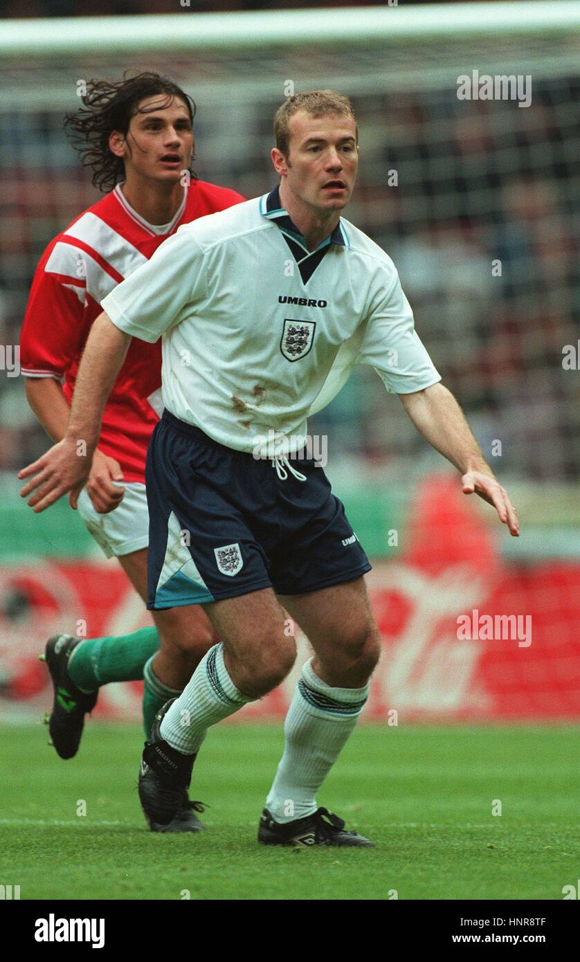 ALAN SHEARER ENGLAND & BLACKBURN ROVERS FC 21 May 1996 Stock Photo - Alamy