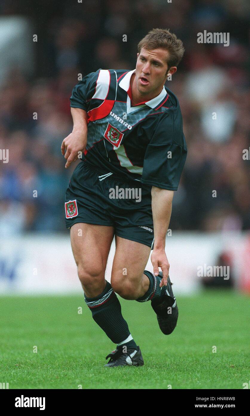 Wales football john robinson hi-res stock photography and images - Alamy