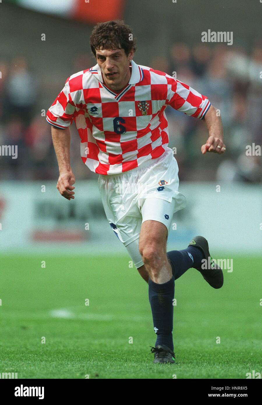 Slaven bilic 1996 hi-res stock photography and images - Alamy