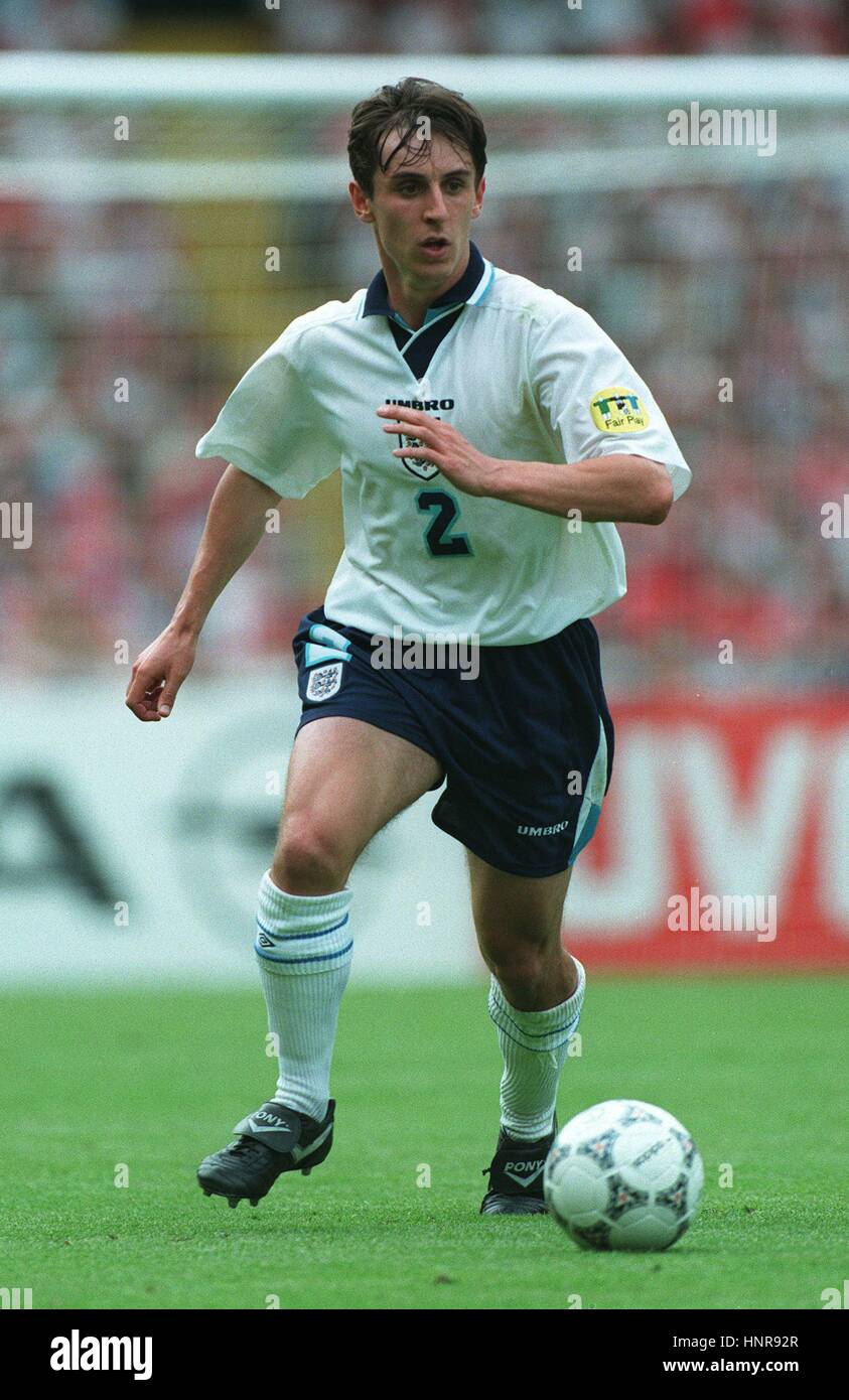 Gary neville england 1996 hi-res stock photography and images - Alamy