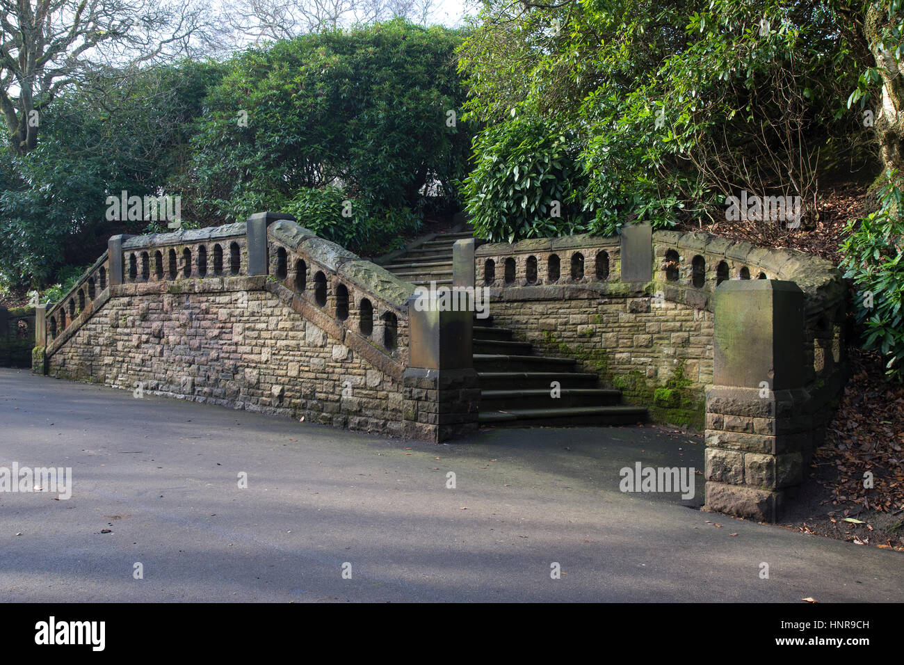 Ornamental parapet hi-res stock photography and images - Alamy