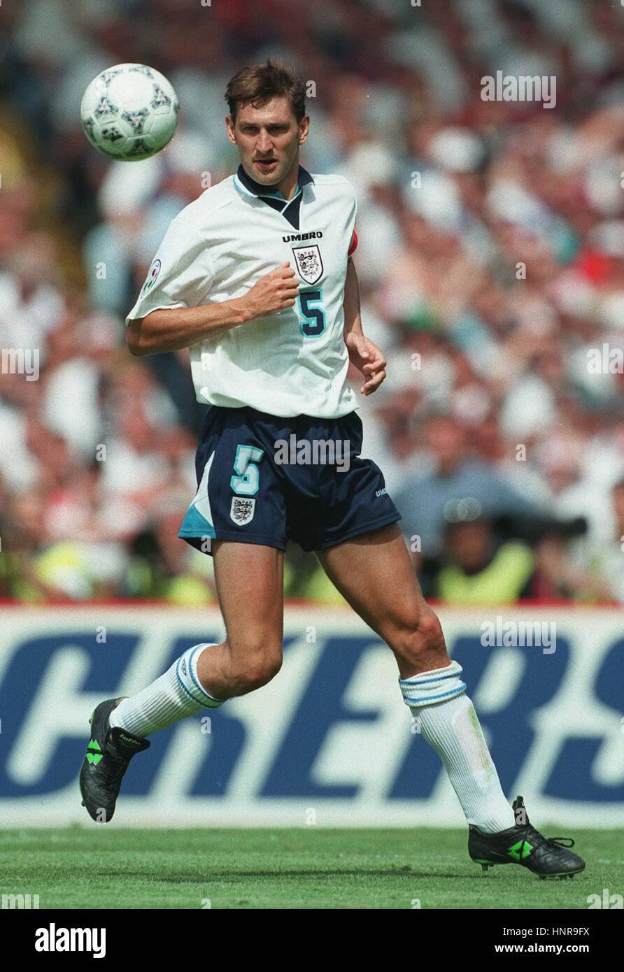 TONY ADAMS ENGLAND & ARSENAL FC 17 June 1996 Stock Photo - Alamy