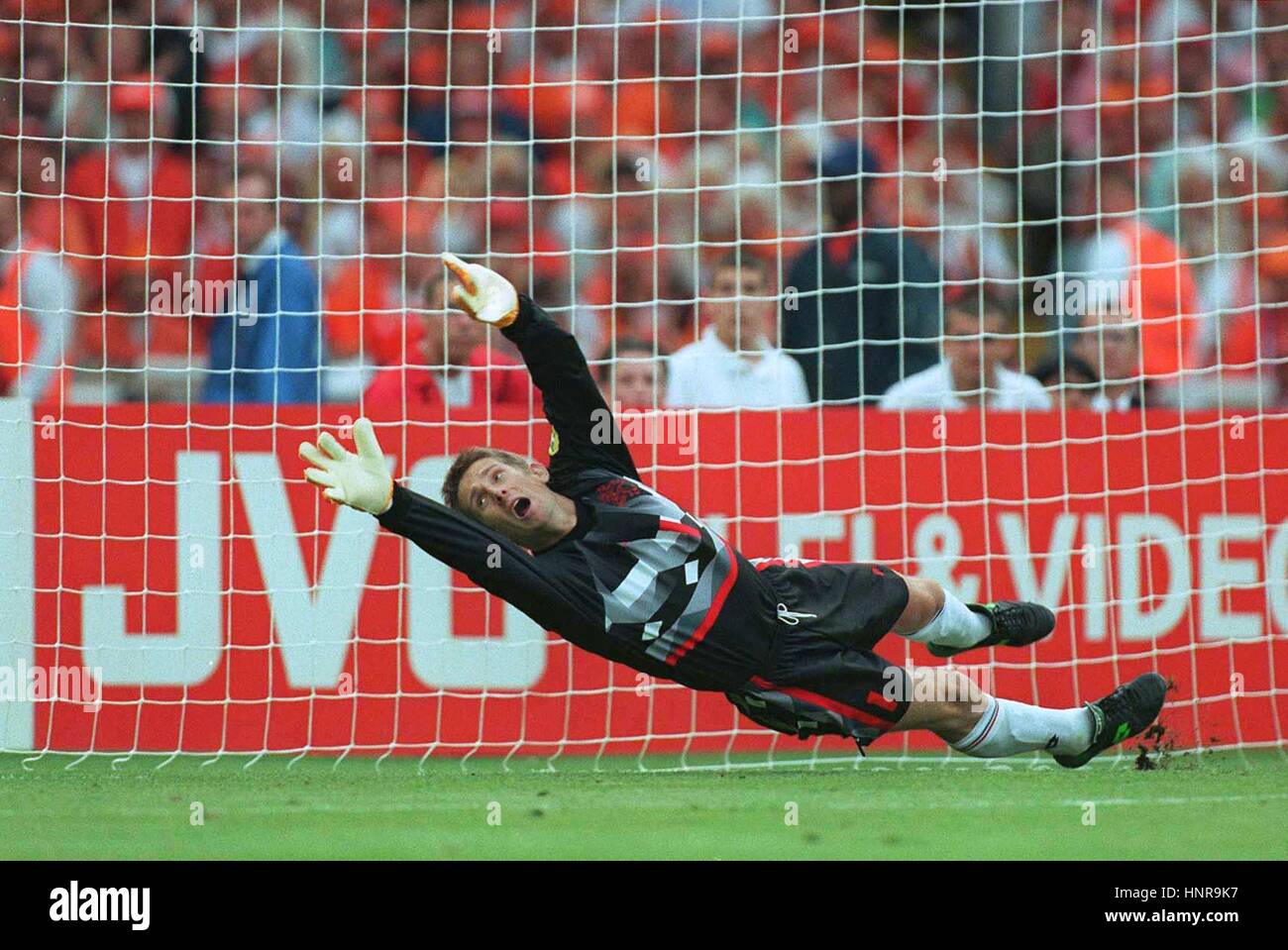 EDWIN VAN DER SAR HOLLAND & AJAX 20 June 1996 Stock Photo - Alamy