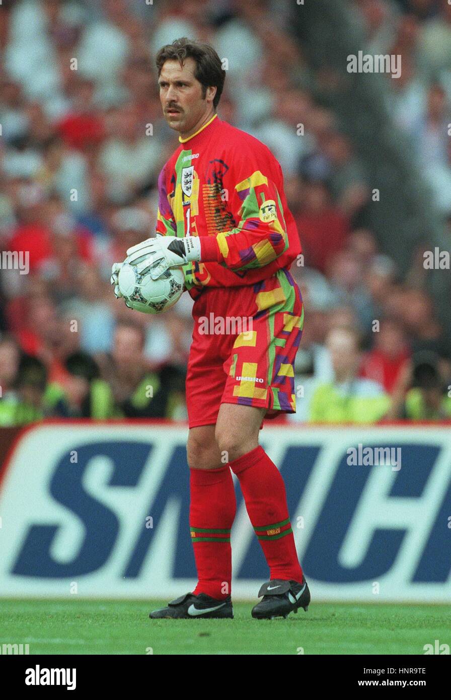 DAVID SEAMAN ENGLAND & ARSENAL FC 27 June 1996 Stock Photo - Alamy