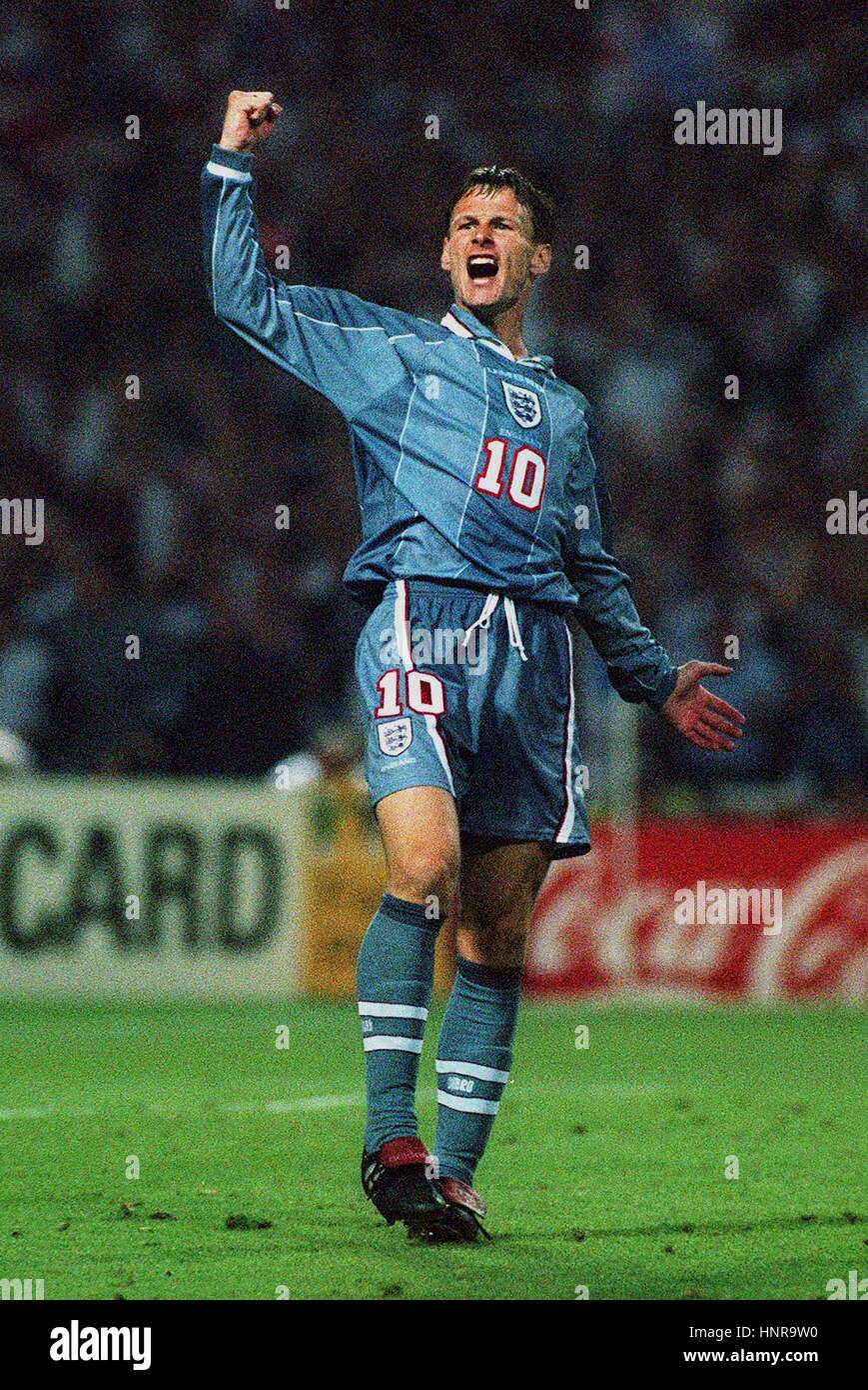 TEDDY SHERINGHAM ENGLAND & MANCHESTER UNITED FC 27 June 1996 Stock ...