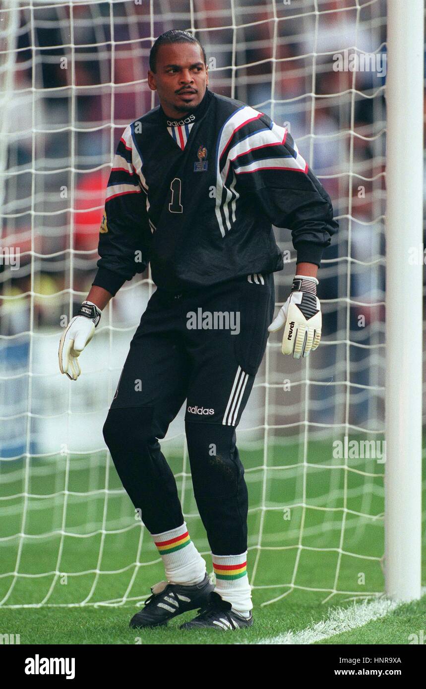 BERNARD LAMA FRANCE 28 June 1996 Stock Photo - Alamy