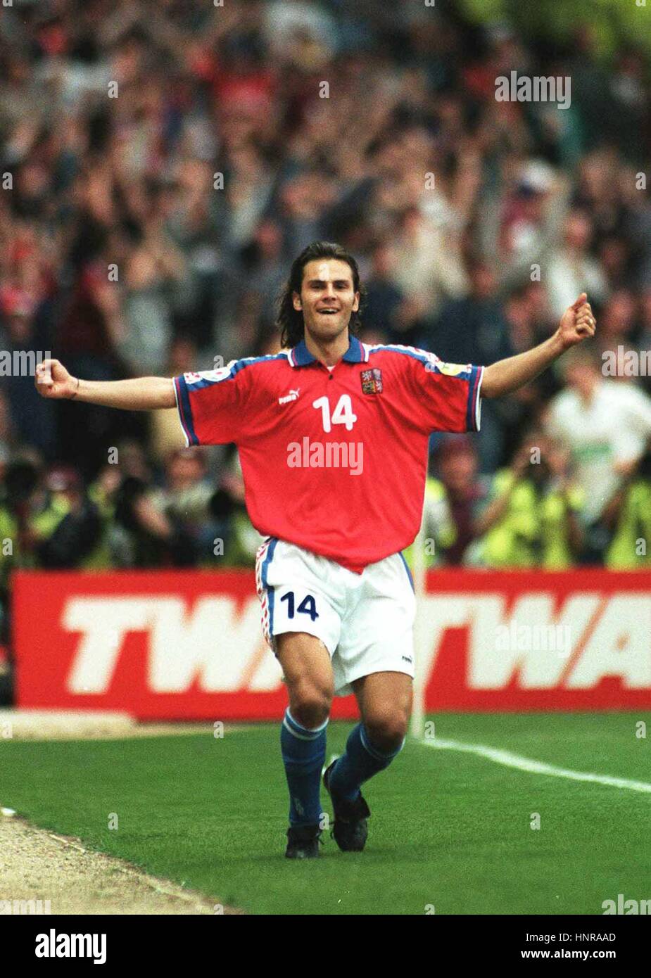 PATRIK BERGER CELEBRATES CZECH REPUBLIC V GERMANY 30 June 1996 Stock ...