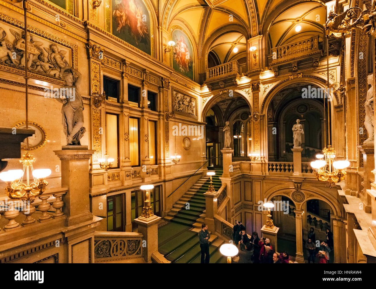 Vienna opera house interior hi-res stock photography and images - Alamy