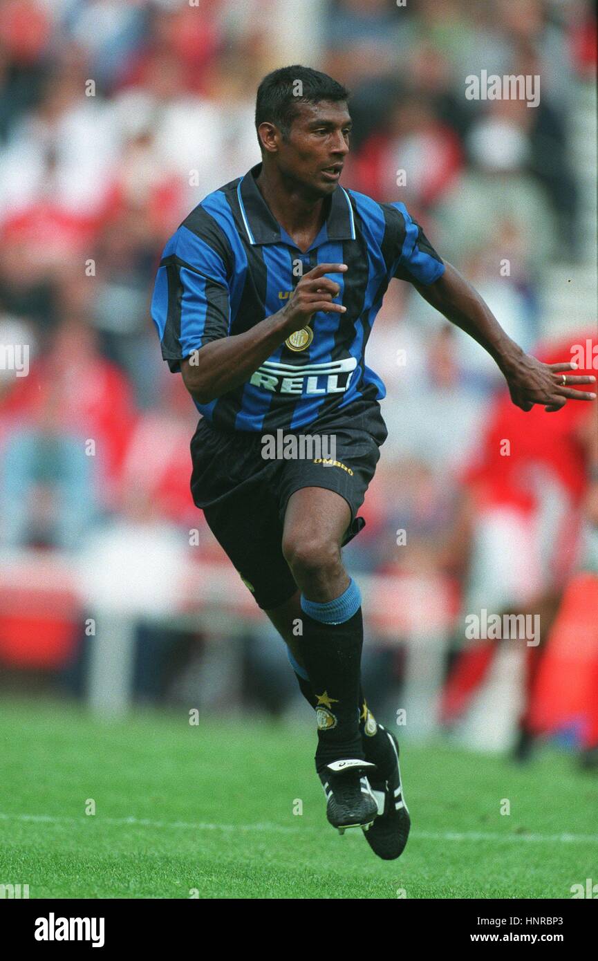 Aron winter hi-res stock photography and images - Alamy