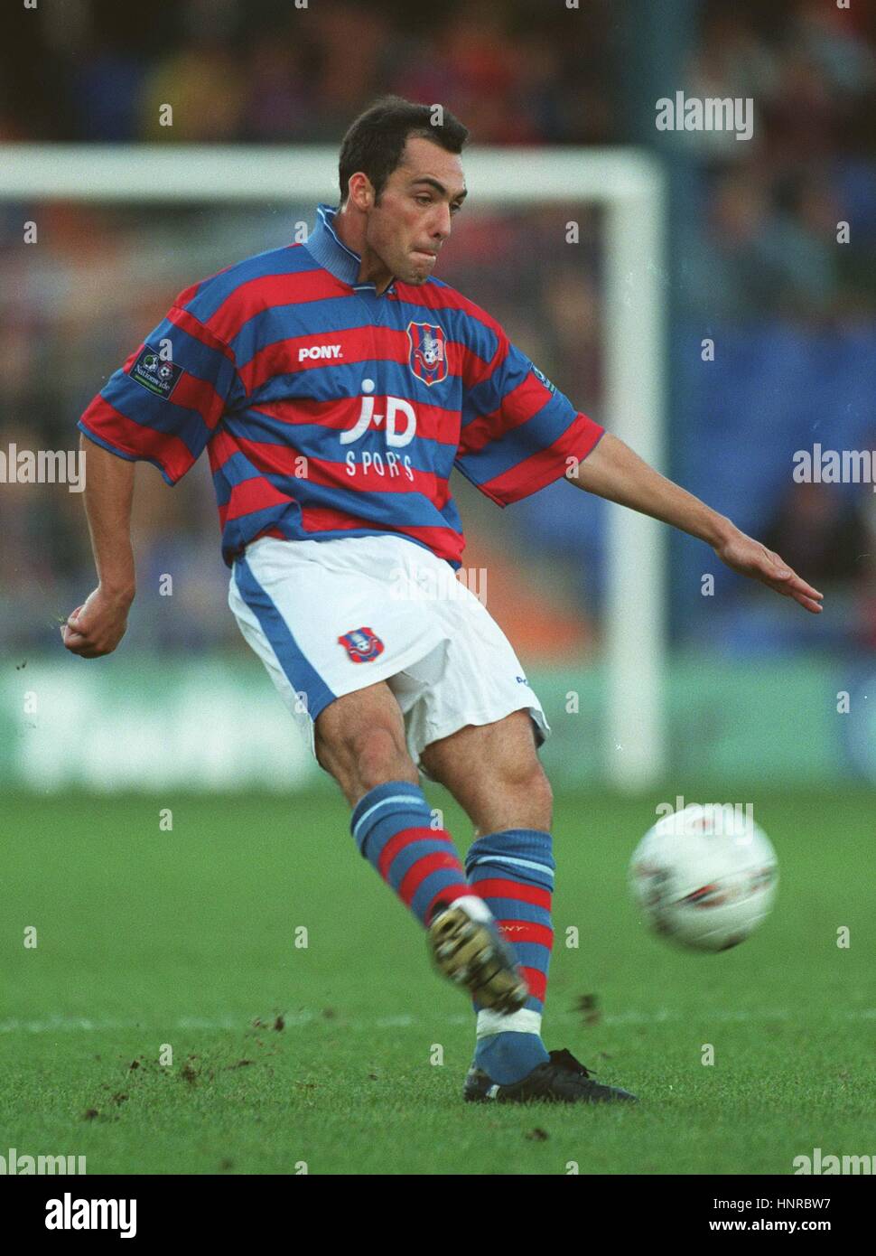 CRAIG FLEMING OLDHAM ATHLETIC FC 15 October 1996 Stock Photo - Alamy