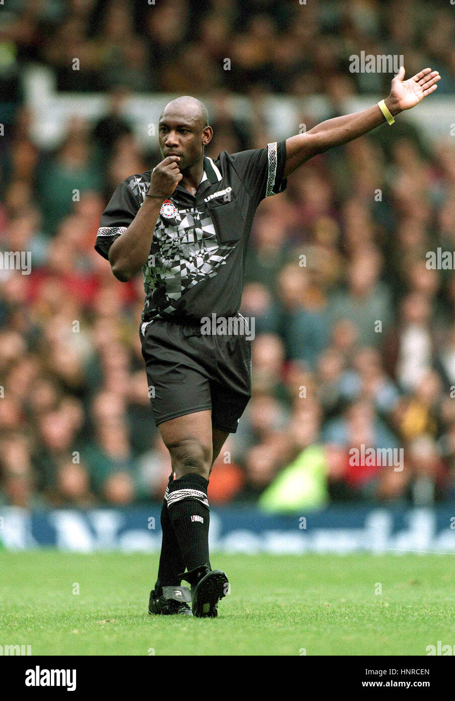 URIAH RENNIE PREMIER LEAGUE REFEREE 28 October 1996 Stock Photo - Alamy