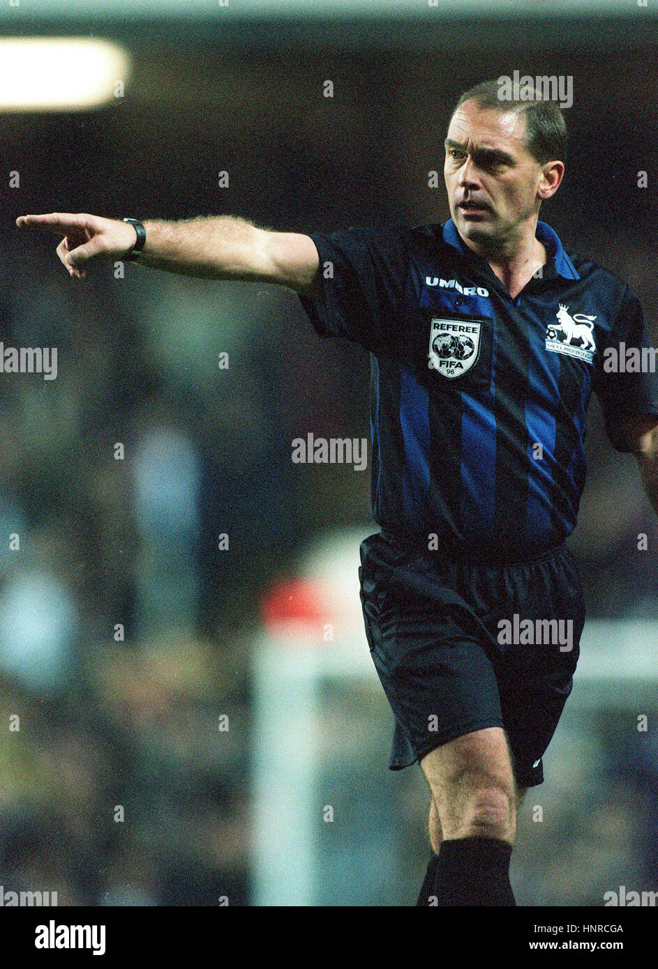 MIKE REED PREMIER LEAGUE REFEREE 18 November 1996 Stock Photo - Alamy