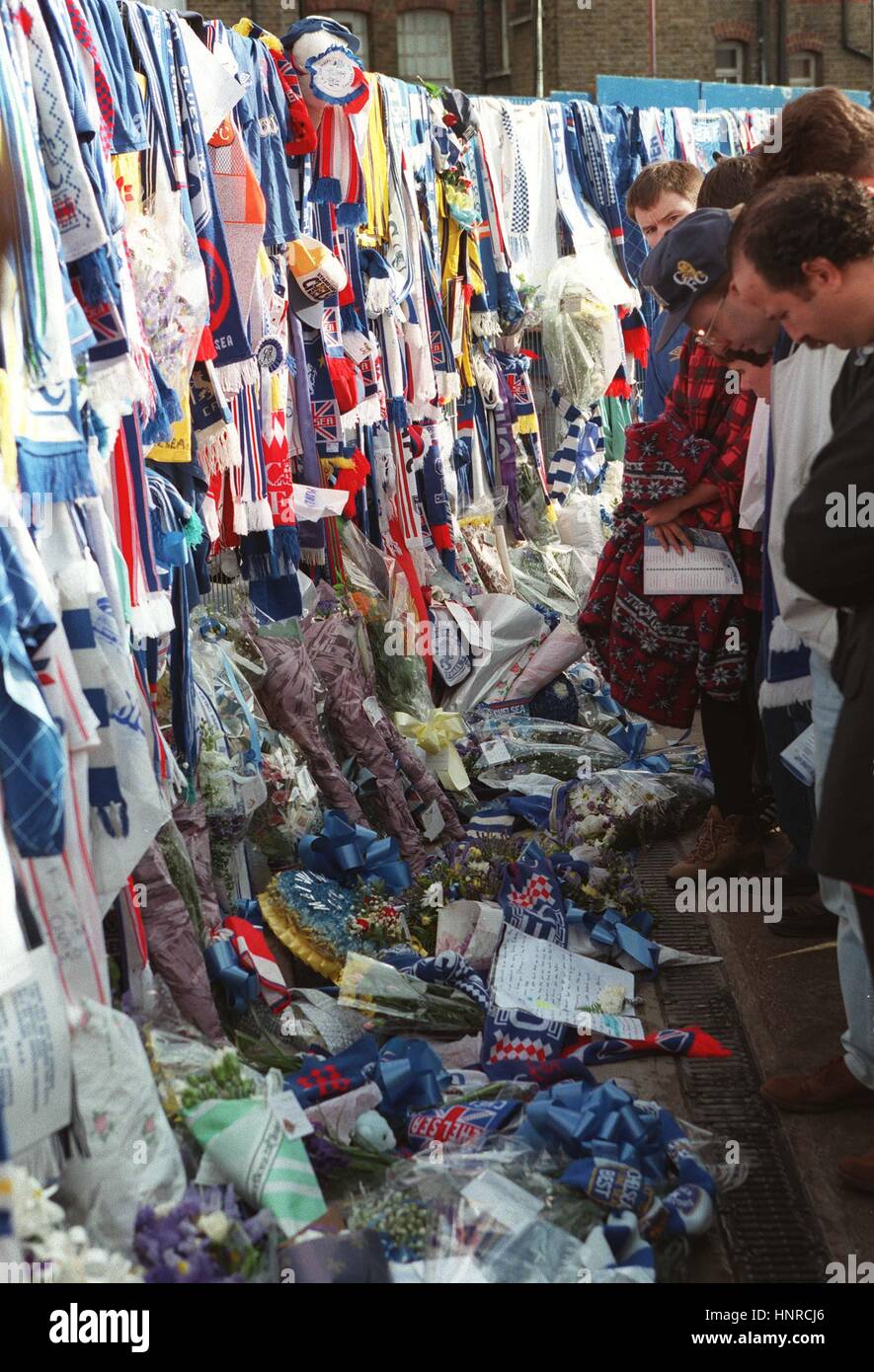MATTHEW HARDING MEMORIAL. STAMFORD BRIDGE. 27 November 1996 Stock Photo ...