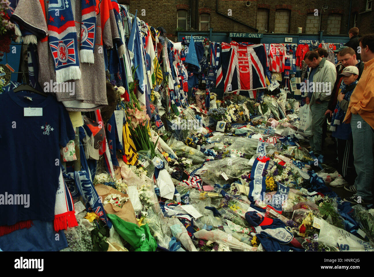 MATTHEW HARDING MEMORIAL. STAMFORD BRIDGE. 27 November 1996 Stock Photo ...