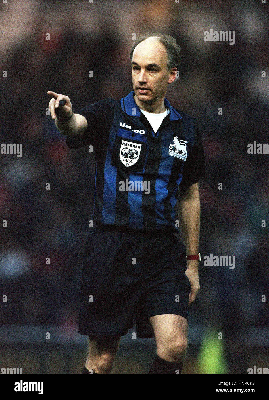 Referee david elleray hi-res stock photography and images - Alamy