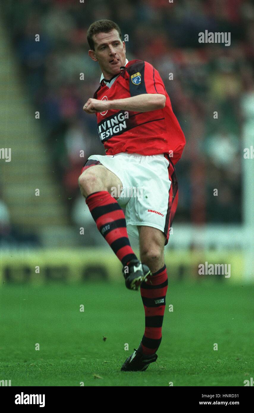 BRIAN IRVINE ABERDEEN FC 29 August 1996 Stock Photo - Alamy