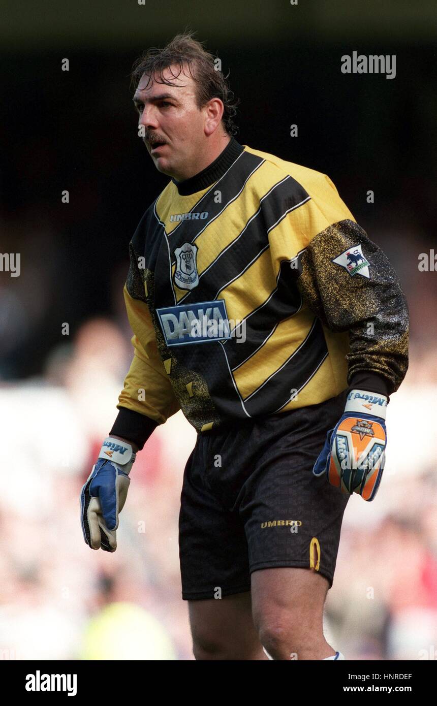 Neville southall football hi-res stock photography and images - Alamy