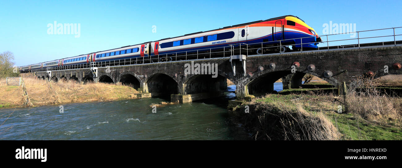 Meridian class 222 017 train, East Midlands Trains livery, between ...