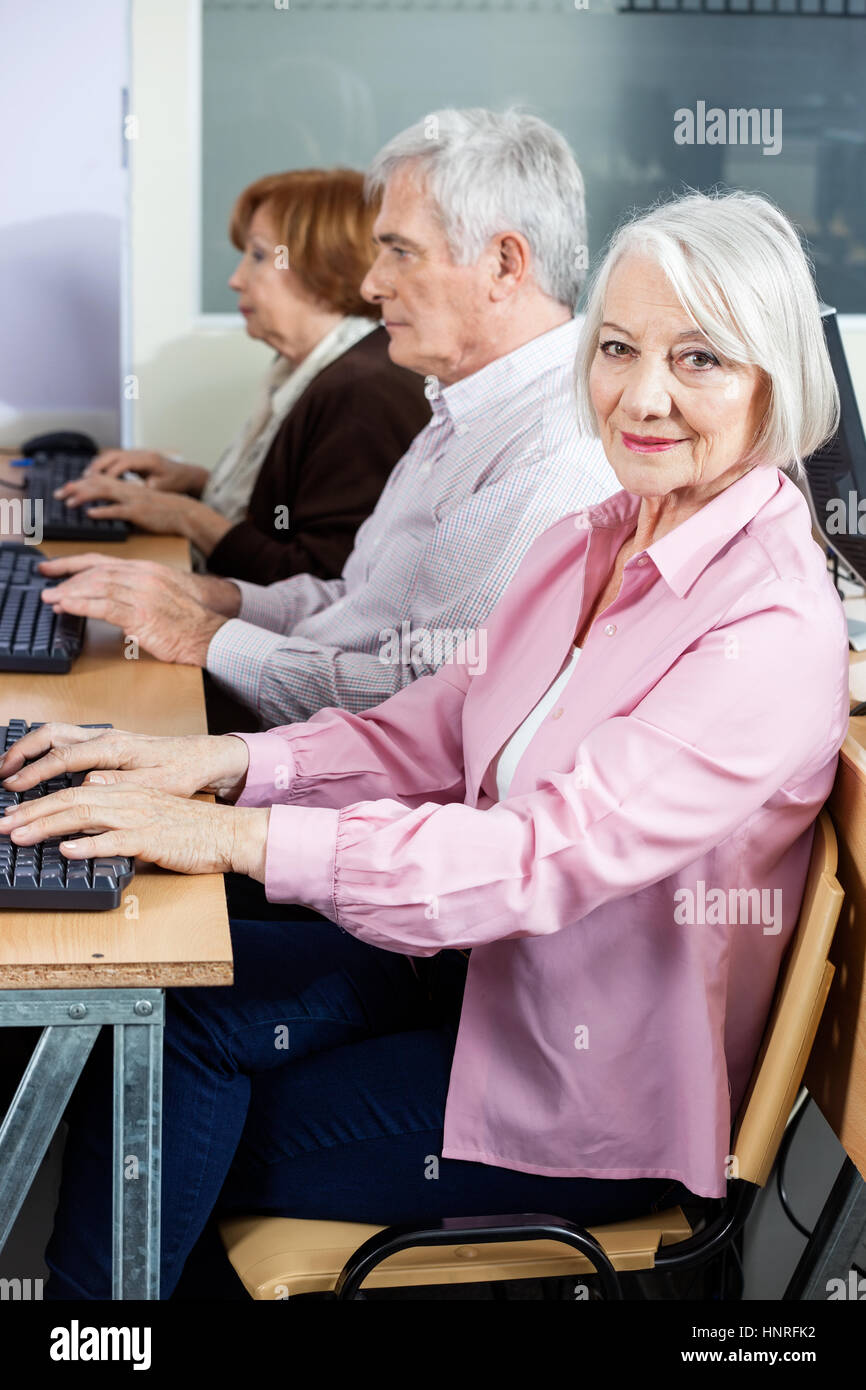 Computer class hi-res stock photography and images - Alamy