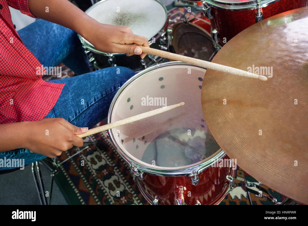 Female drummer hi-res stock photography and images - Alamy
