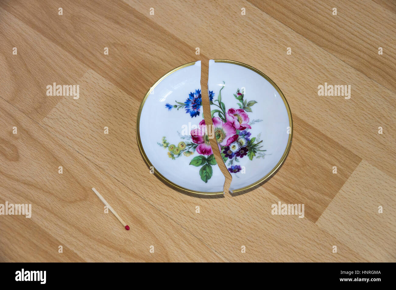 Broken china hi-res stock photography and images - Alamy