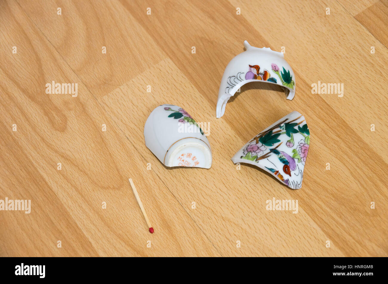 Broken vase hi-res stock photography and images - Alamy