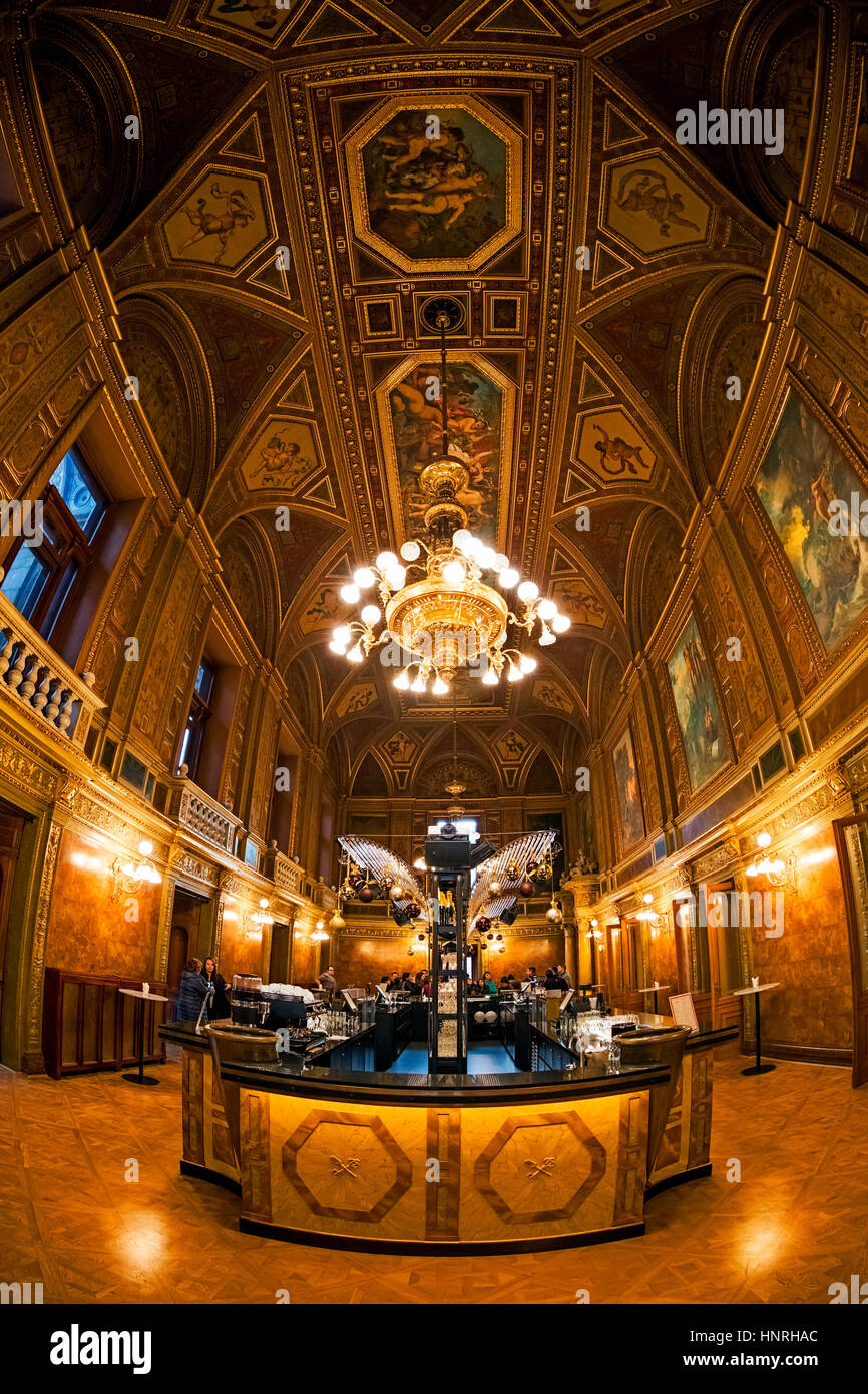 Auditorium cultural hi-res stock photography and images - Alamy