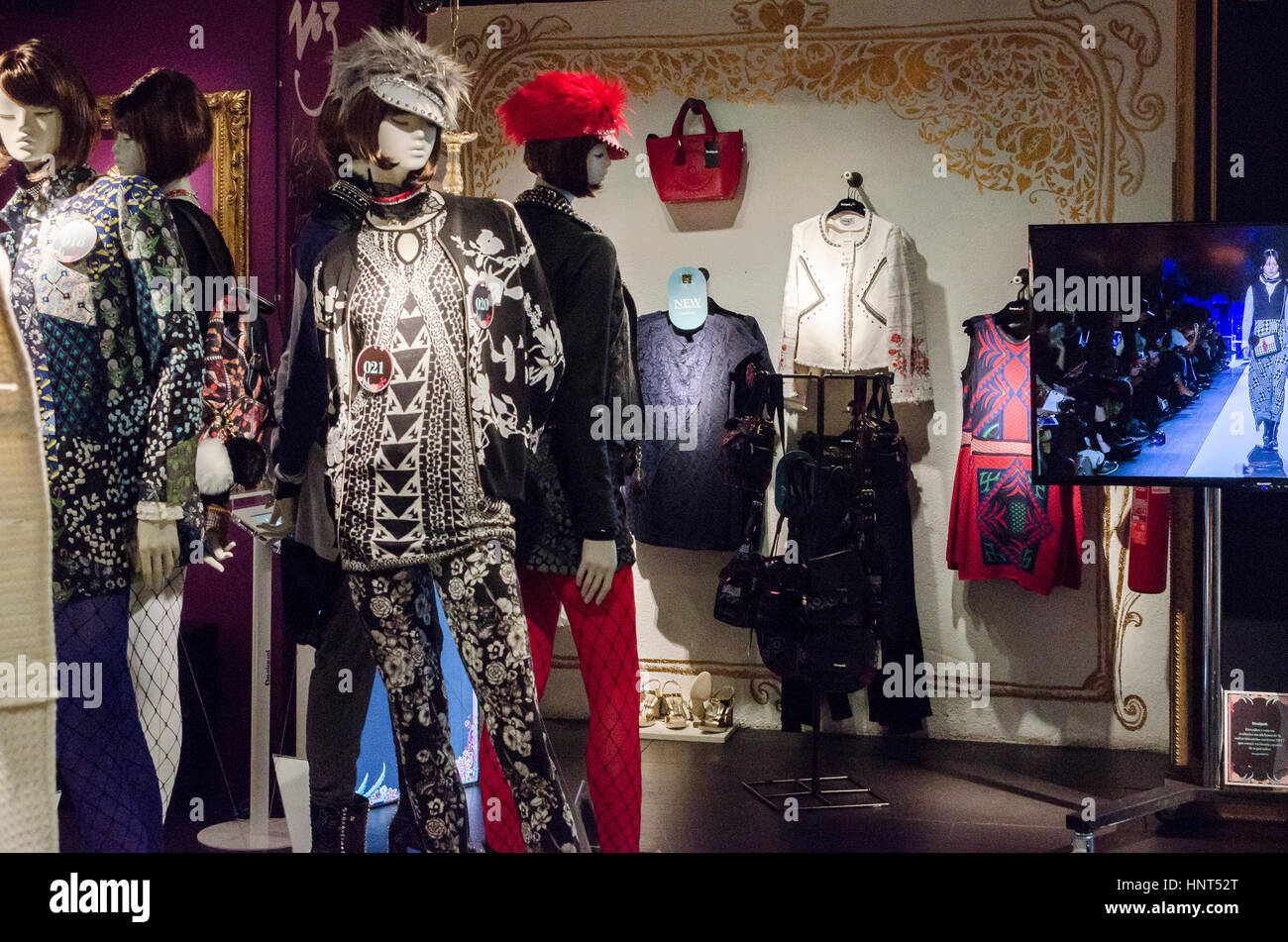 Collection clothes hi-res stock photography and images - Alamy