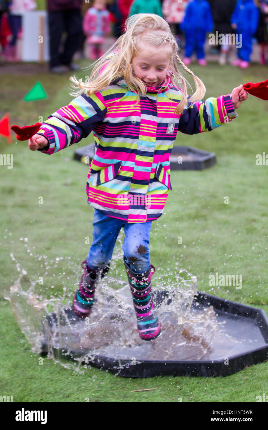 Junior Mud Puddle Water Jumping Championships In Burscough Stock Photo Alamy junior-mud-puddle-water-jumping-championships-in-burscough-stock-photo-alamy