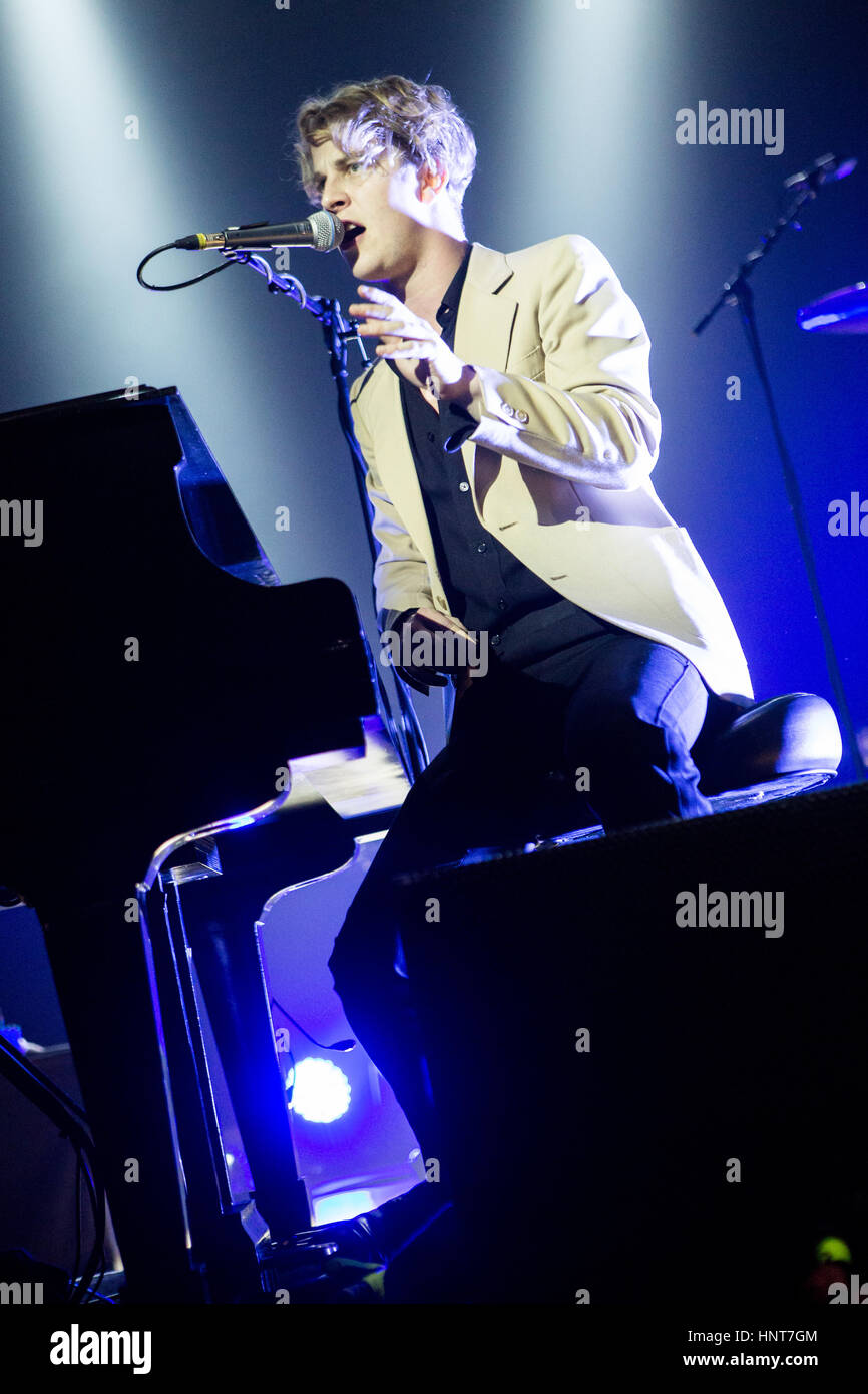 Milan, Italy. 15th Feb, 2017. The English singer-songwriter TOM ODELL ...