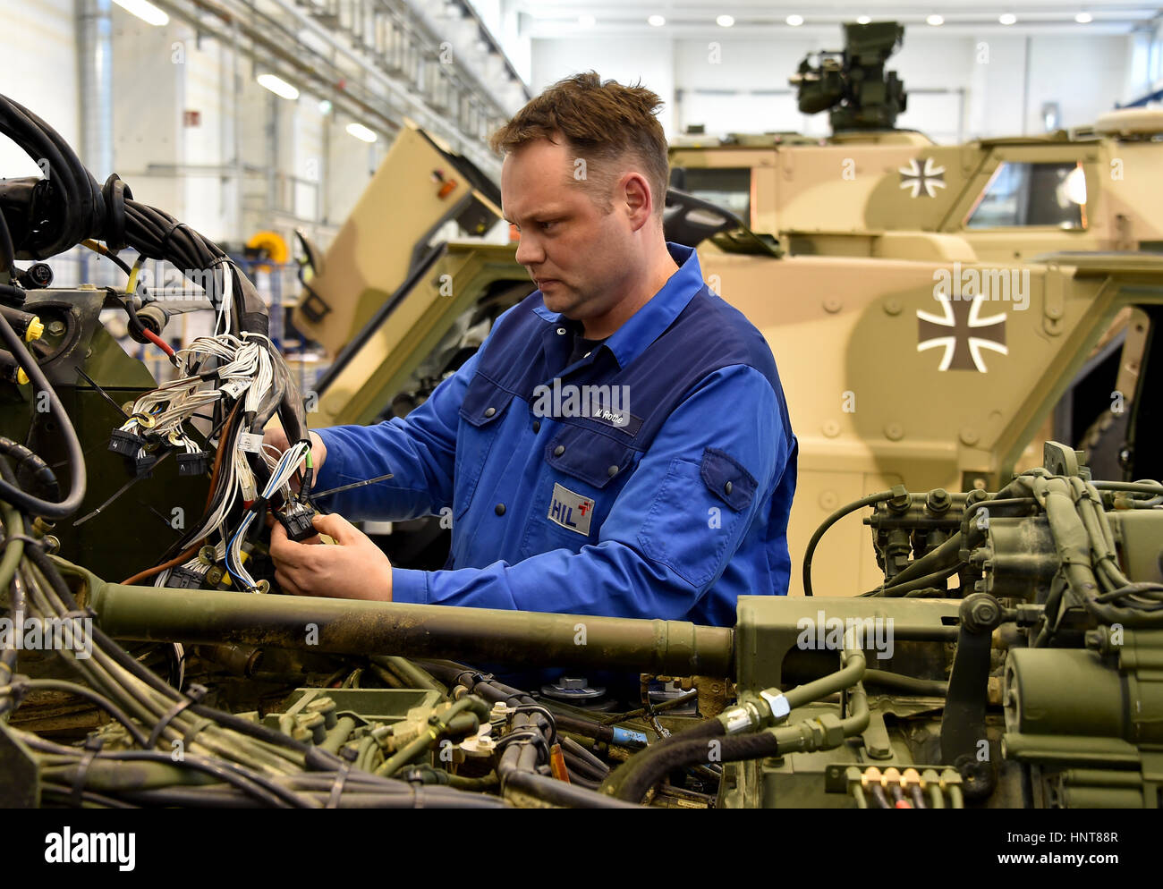 Doberlug-Kirchhain, Germany. 16th Feb, 2017. An employee of the ...