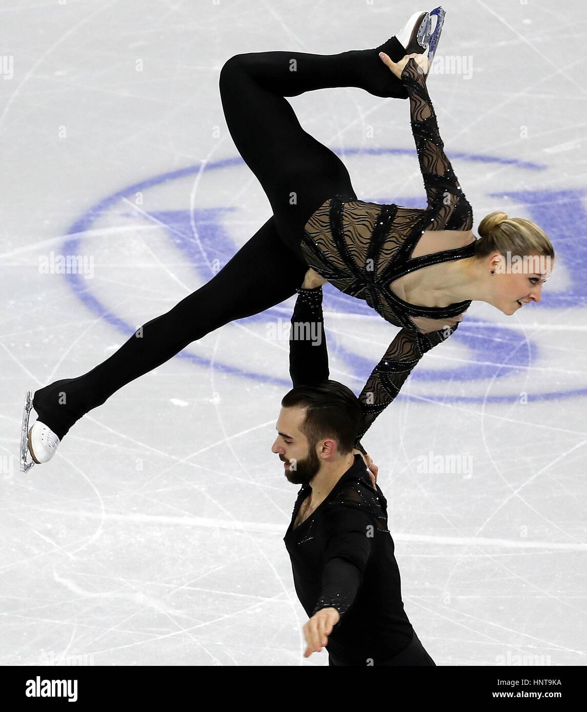 Ashley Cain and Timothy Leduc of United States compete in the Pairs ...