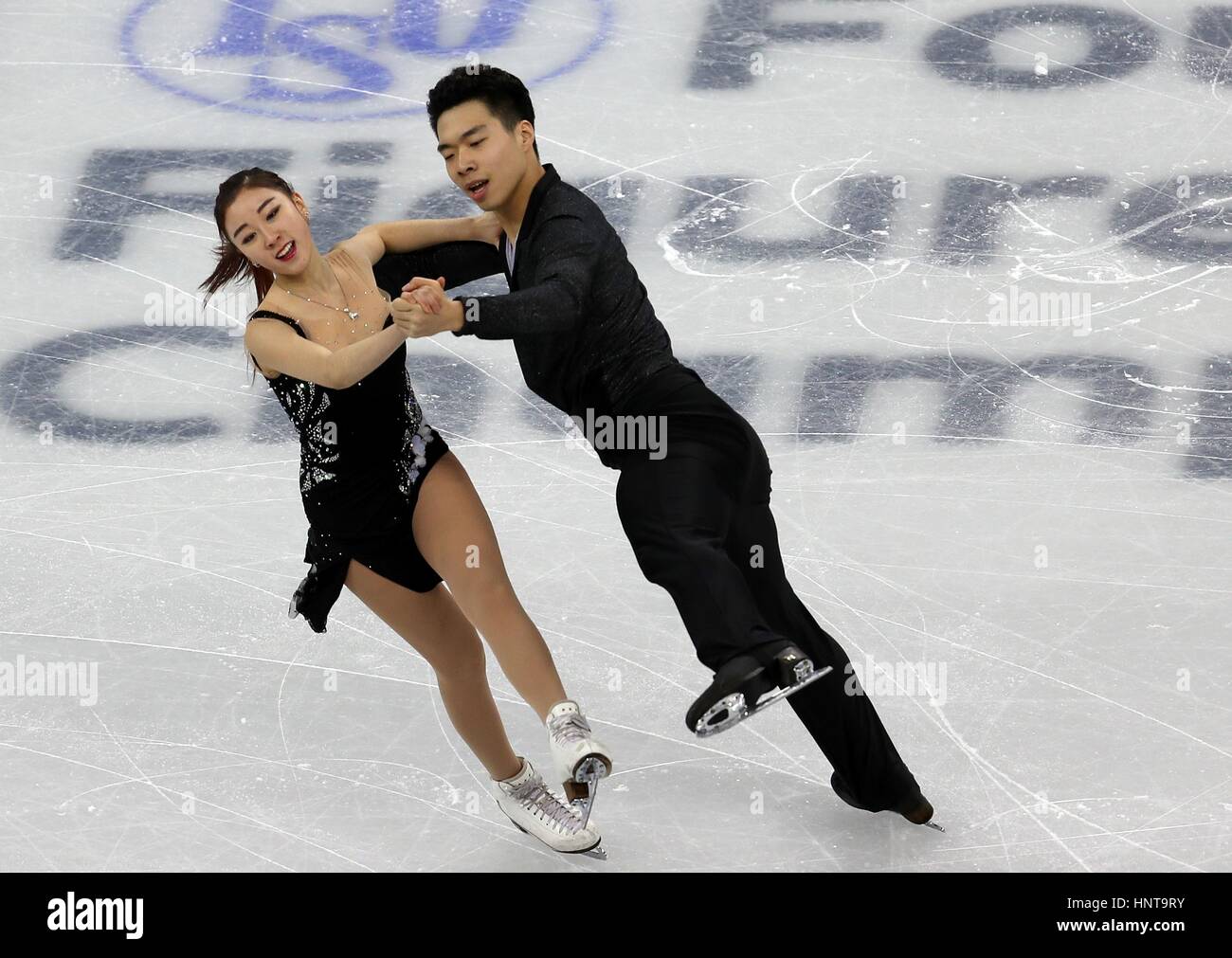 China korea dance hi-res stock photography and images - Alamy