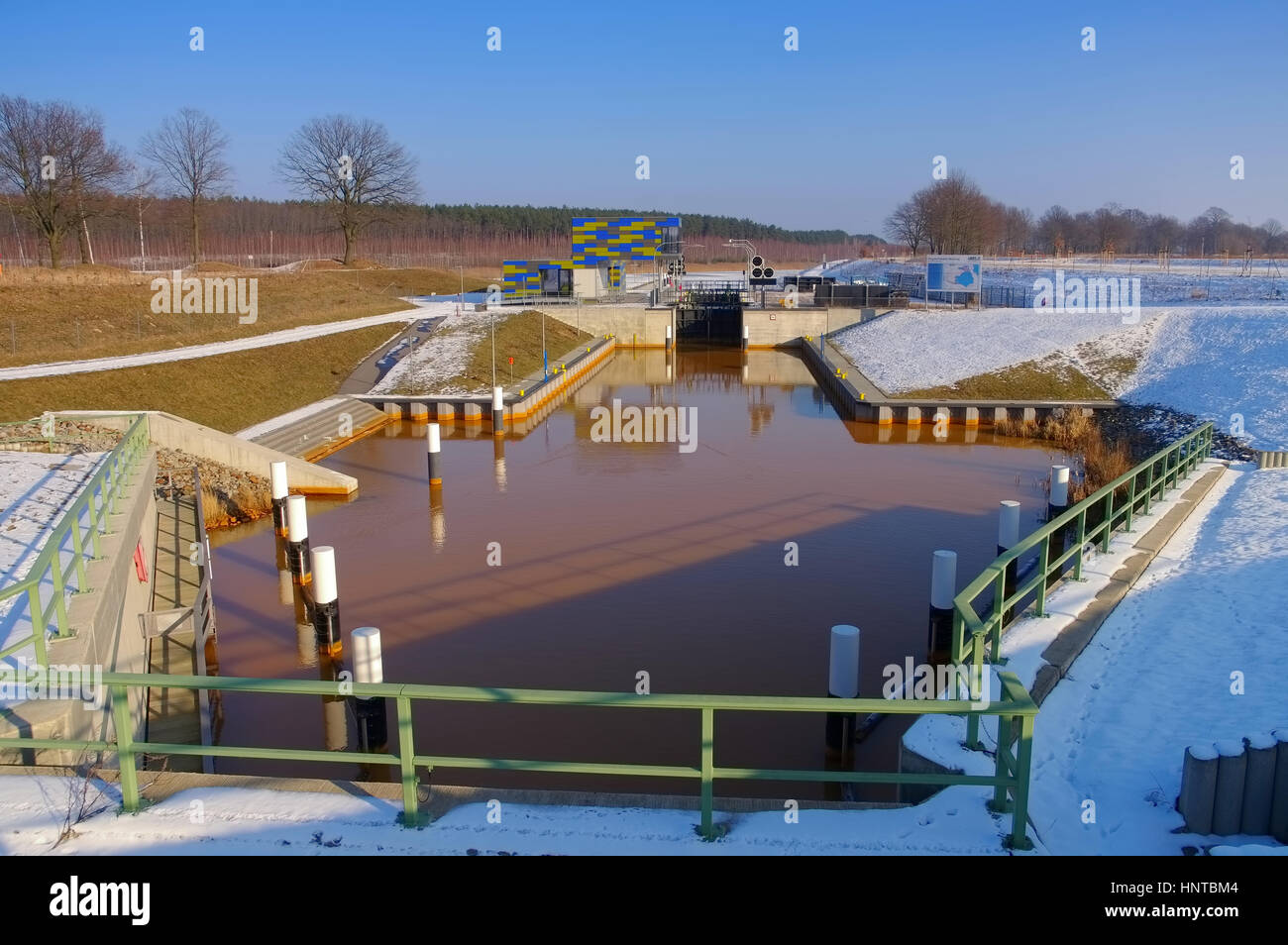 Schleuse am Senftenberger See, Lausitzer Seenland - watergate ...