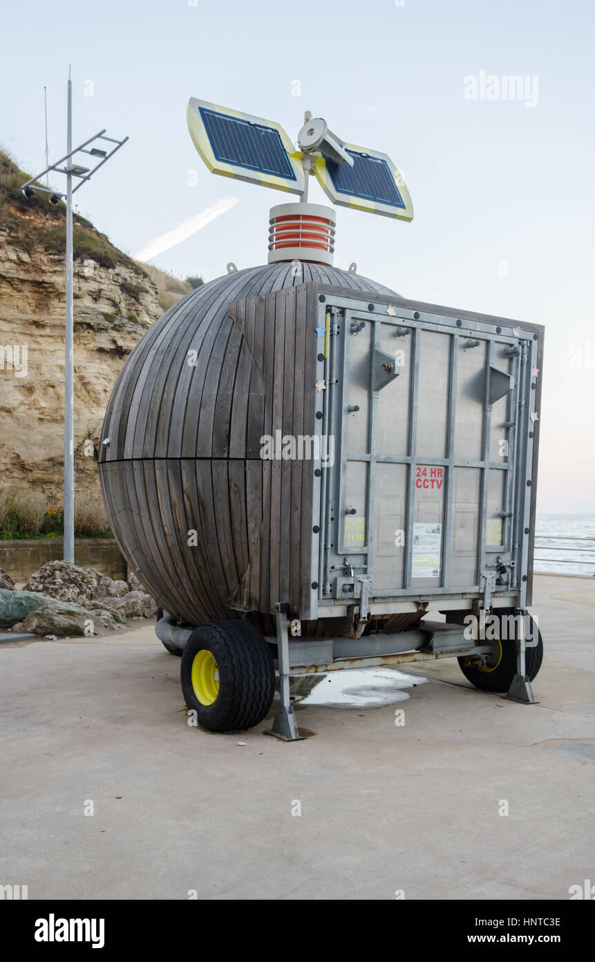 'Roker Pod' (Moveable Multi-use Containers Using Renewable Energy ...