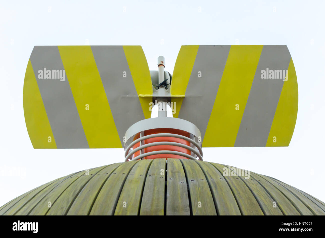 Wind powered pod hi-res stock photography and images - Alamy