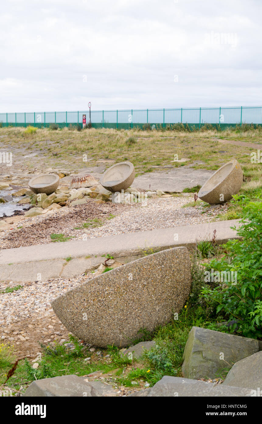 High tide sculptures hi-res stock photography and images - Alamy