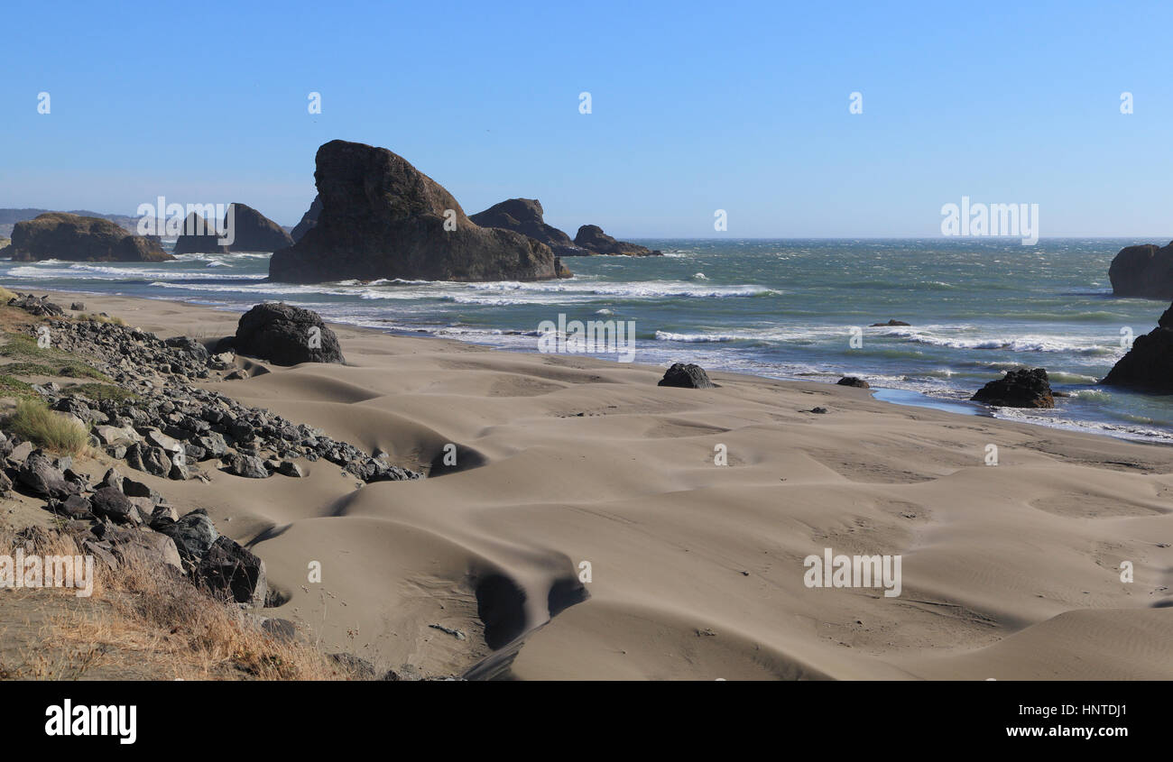 Arch rock oregon coast hi-res stock photography and images - Alamy