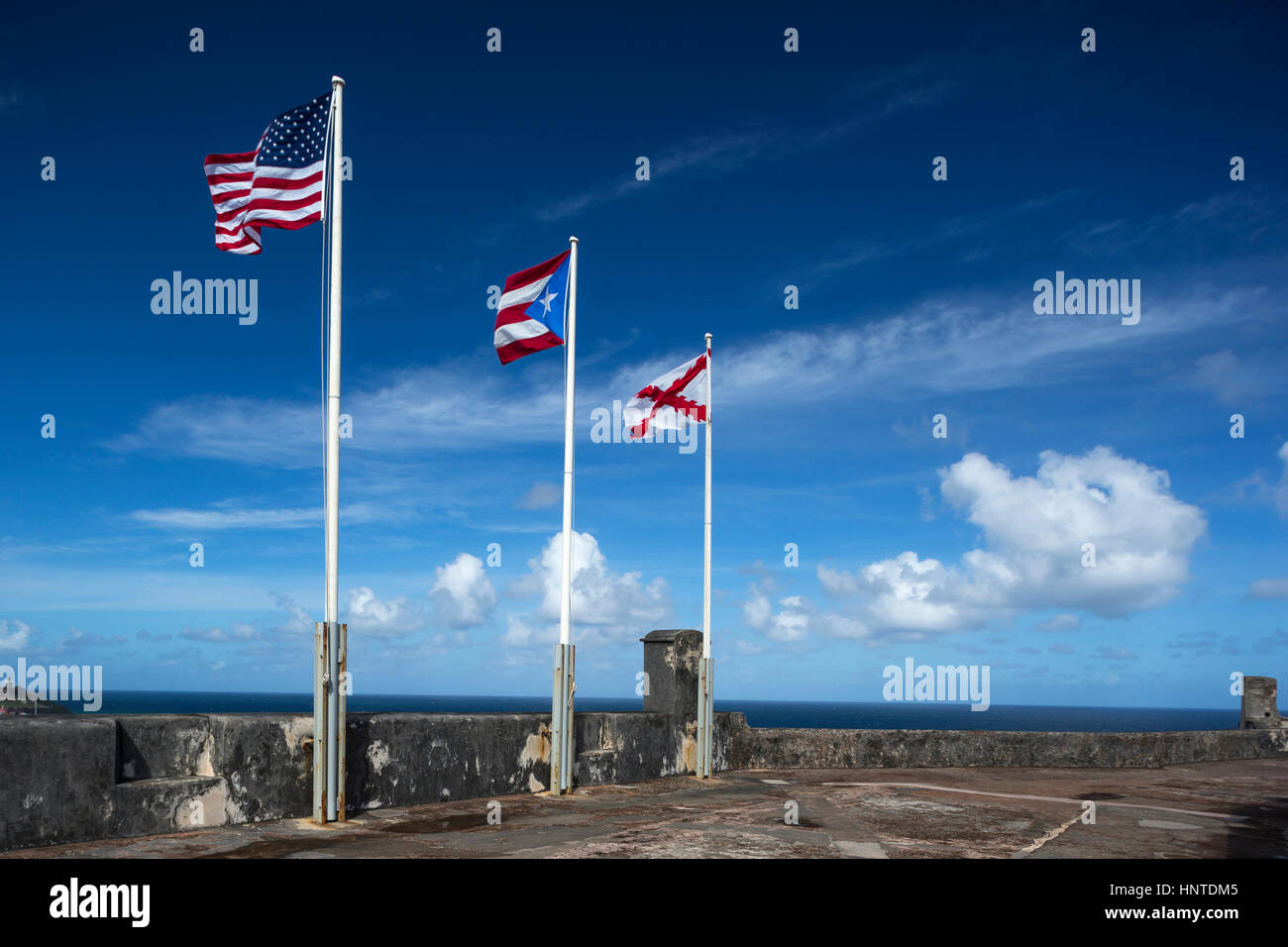 UNITED STATES PUERTO RICAN SPANISH EMPIRE FLAGS COURTYARD CASTILLO SAN ...