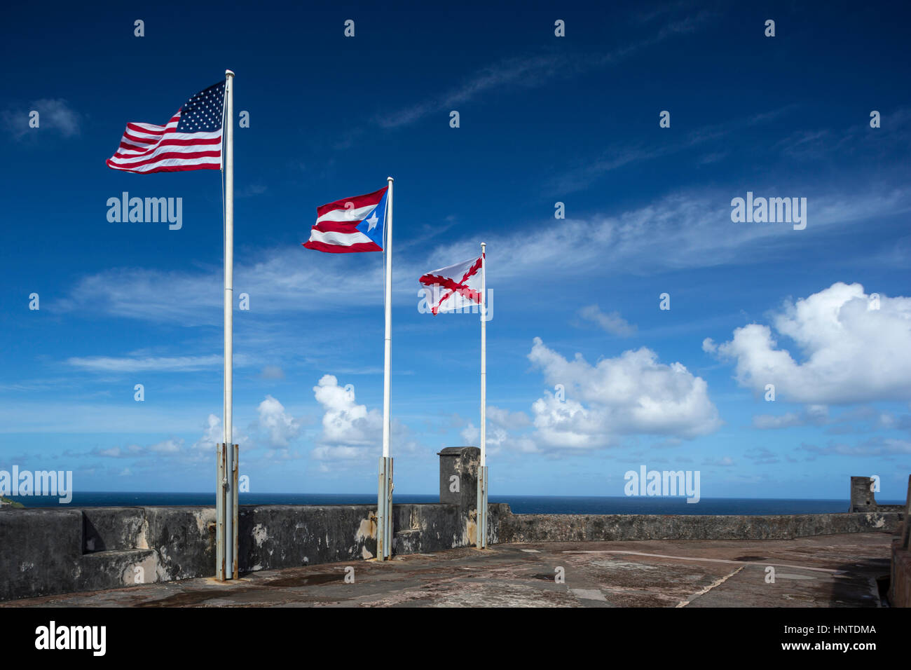 UNITED STATES PUERTO RICAN SPANISH EMPIRE FLAGS COURTYARD CASTILLO SAN ...