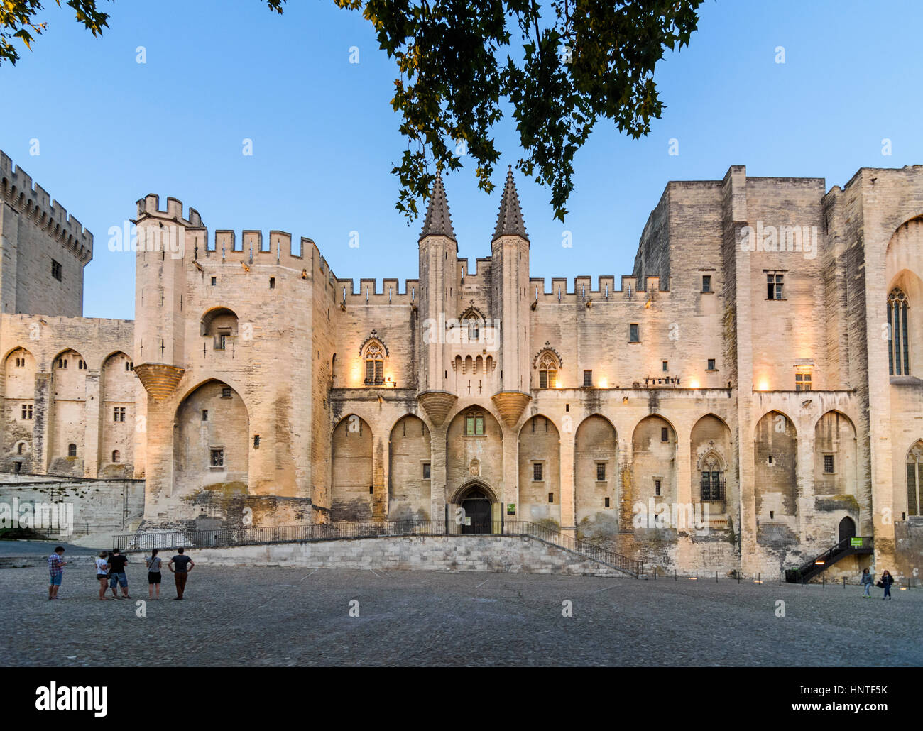 Avignon palais des papes hi-res stock photography and images - Alamy