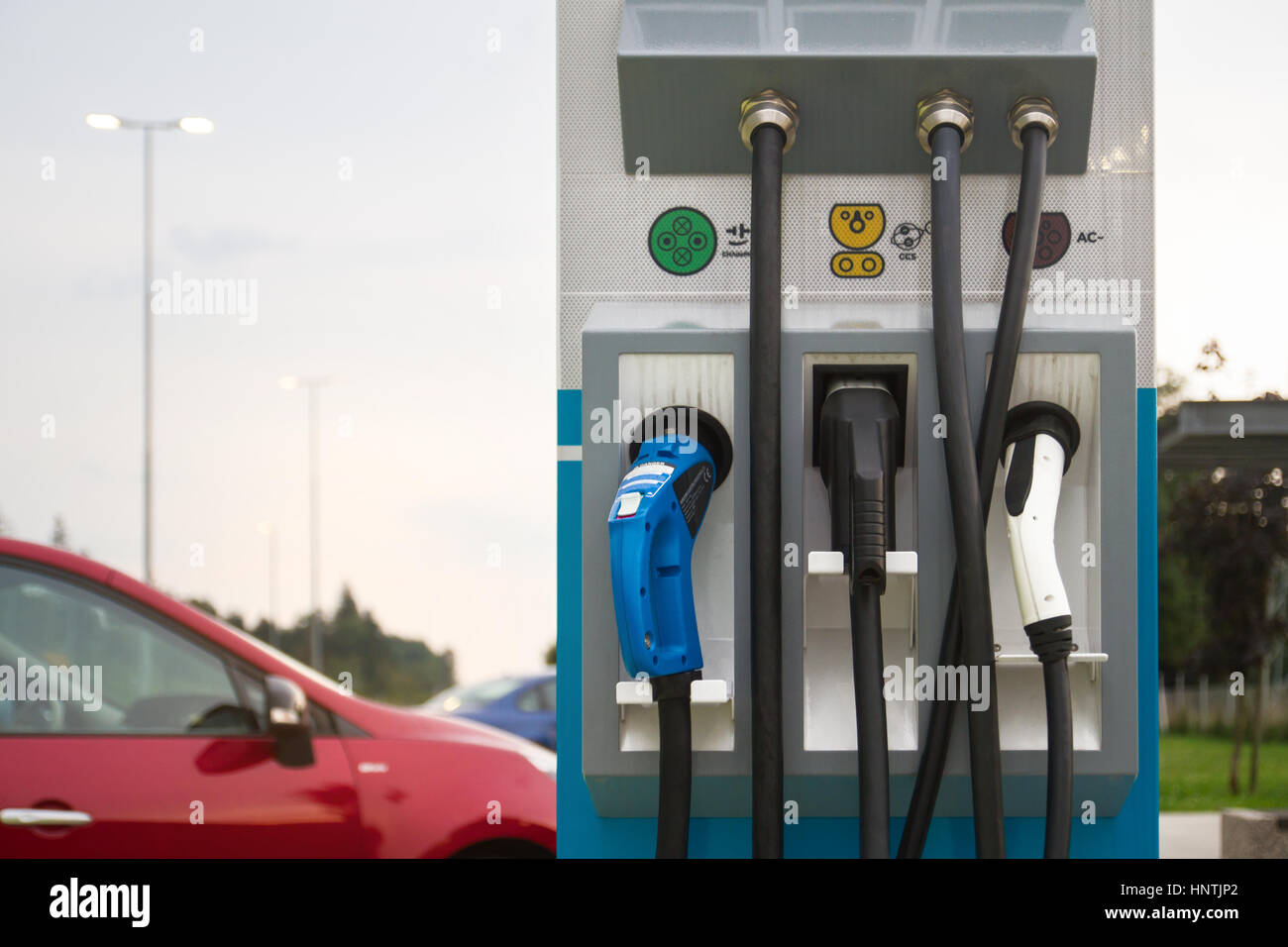 Eco charging station for electric car Stock Photo - Alamy