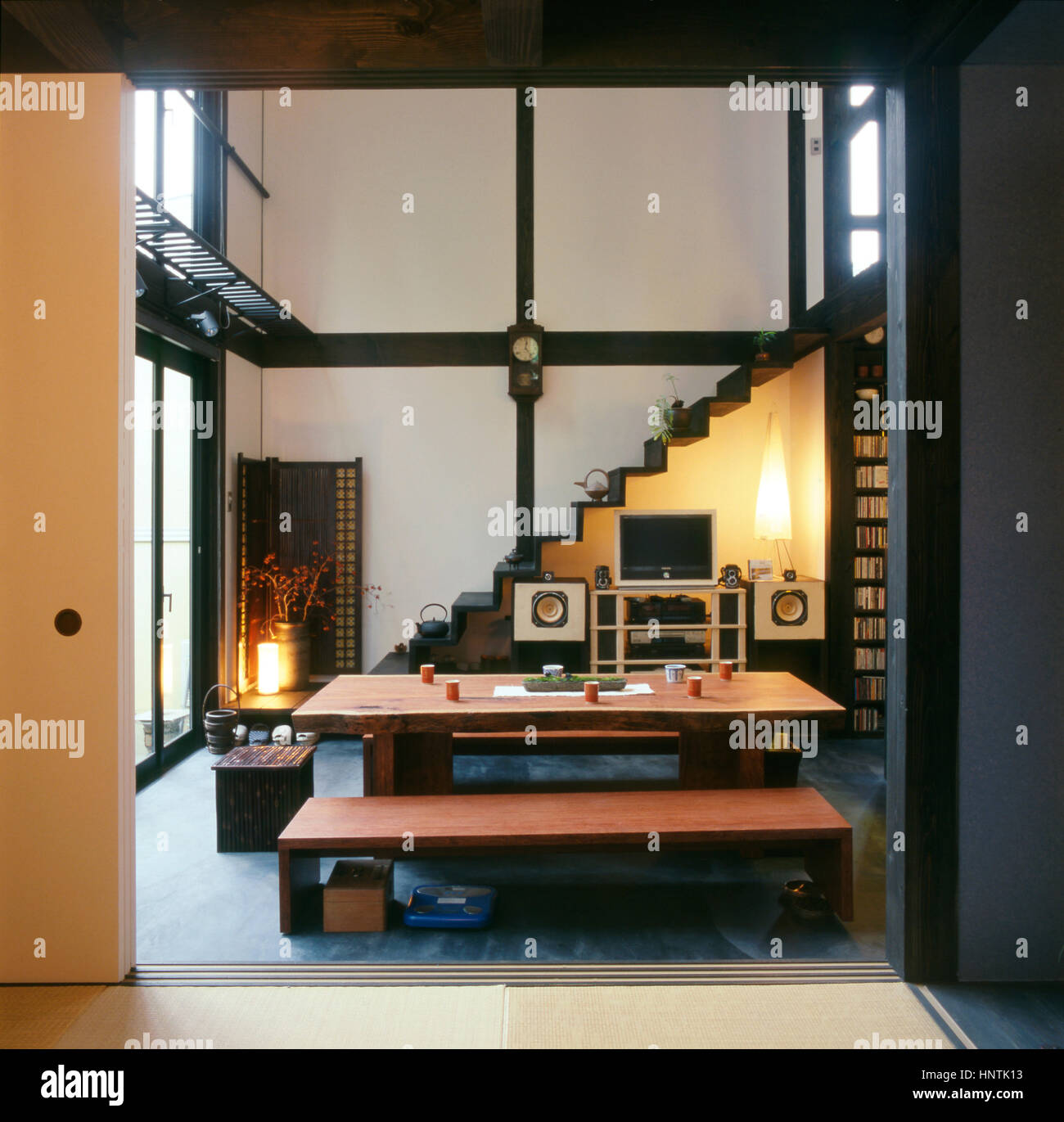 Modern minimal japanese architecture hi-res stock photography and ...