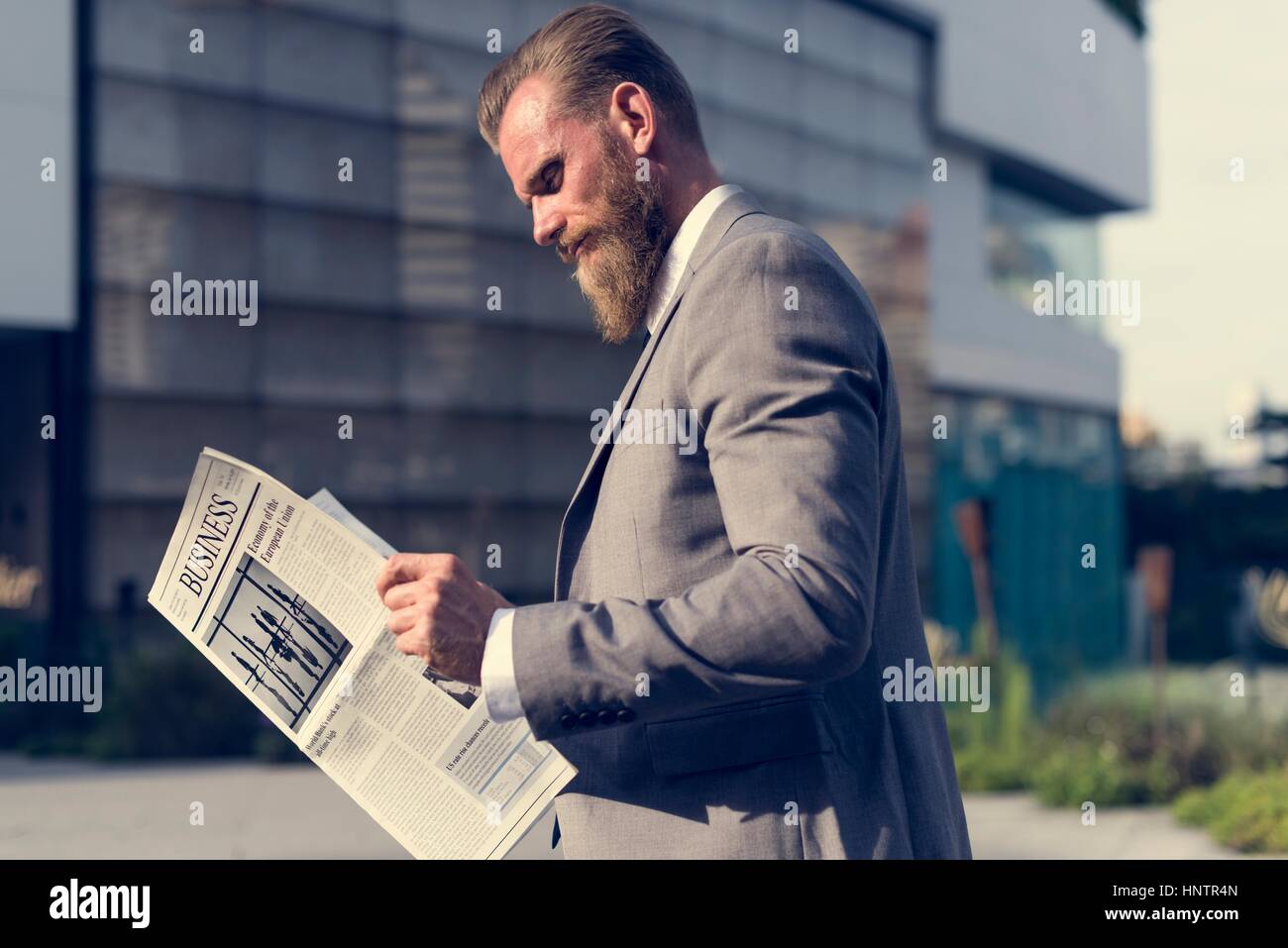 Read collar hi-res stock photography and images - Alamy