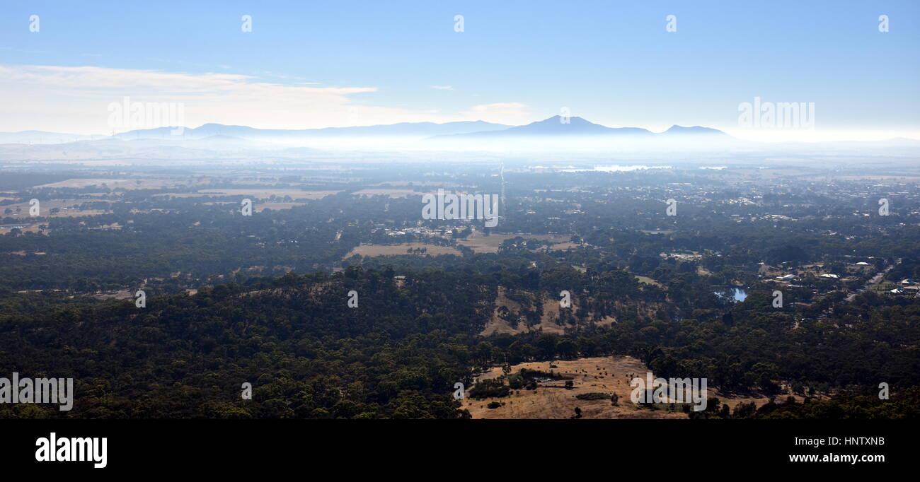 Early morning View from One Tree Hill Lookout (Ararat, VIC Australia ...