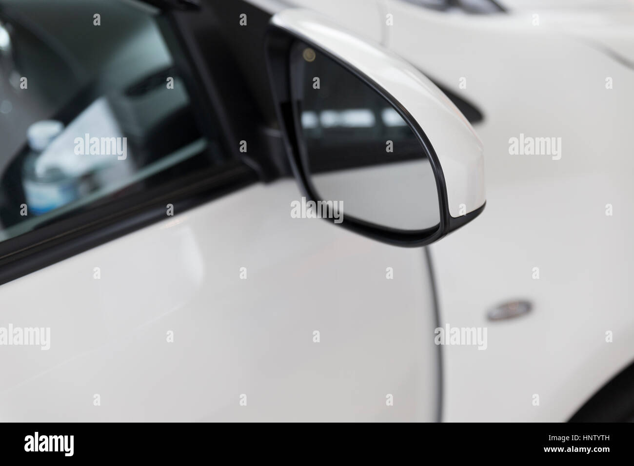 Rearview new white car hi-res stock photography and images - Alamy