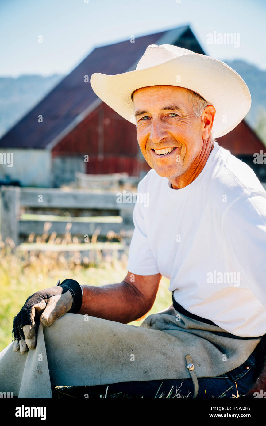 Happy chaps hi-res stock photography and images - Alamy