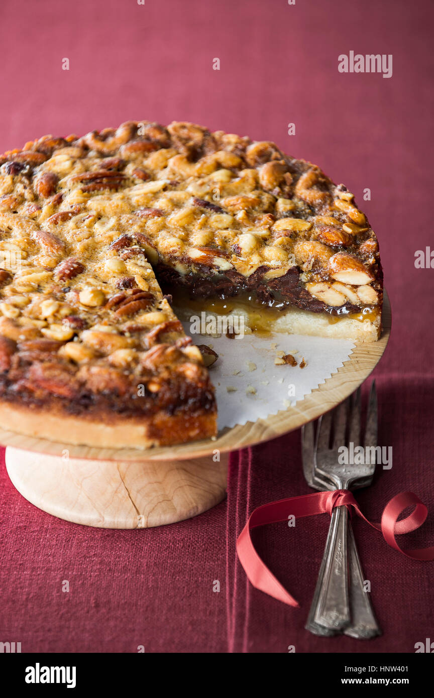 Pie on tray missing slice Stock Photo - Alamy